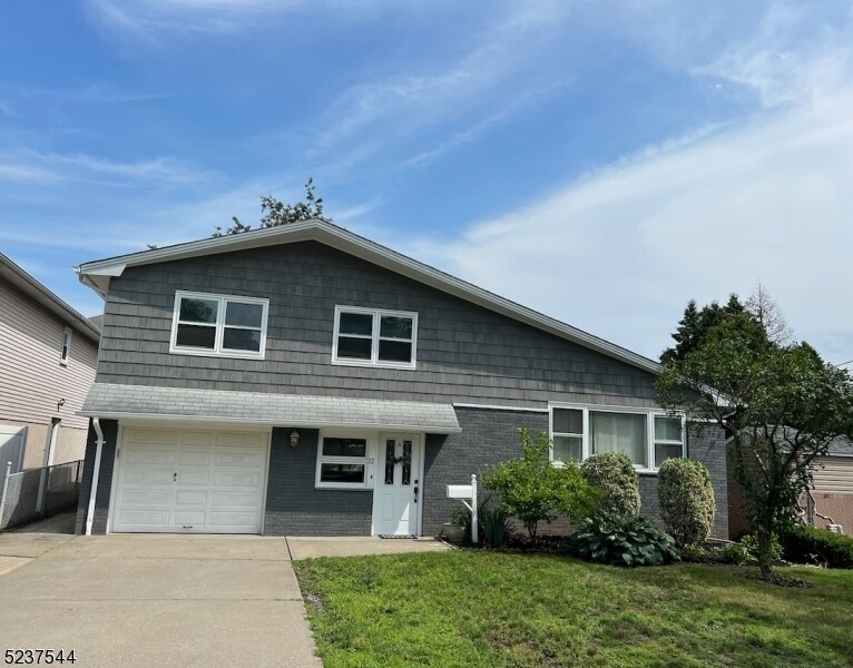 22 Parallel St, Nutley, NJ 07110 - House Rental in Nutley, NJ ...