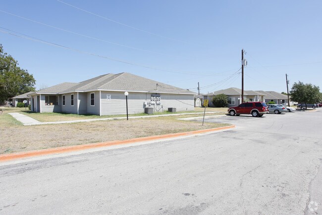 Springfield Villas - 1300 Pancho St Lockhart, TX 78644 | Apartments.com