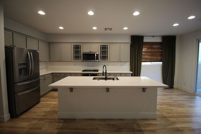 8085 Skye Roar Ct, Las Vegas, NV 89124 - House Rental in Las Vegas, NV ...