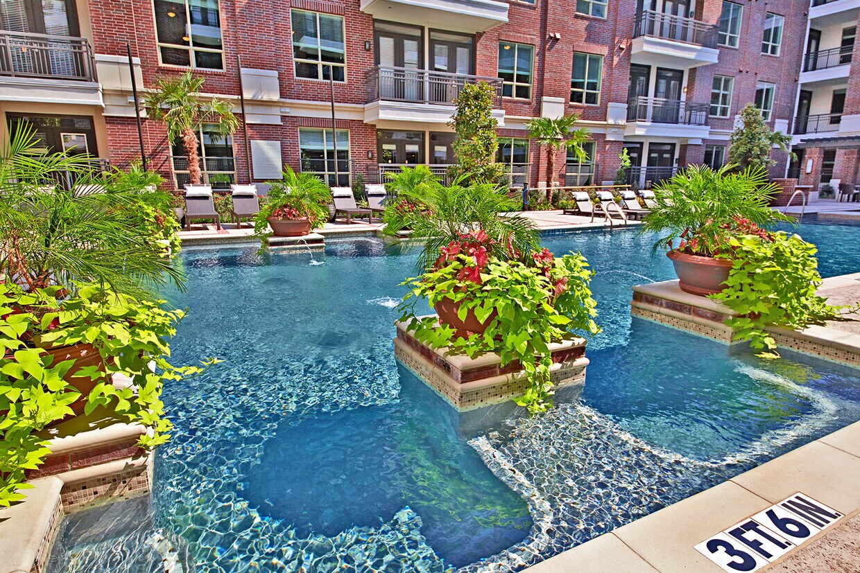 101 Detering St Unit B-753, Houston, TX 77007 - Room for Rent in ...