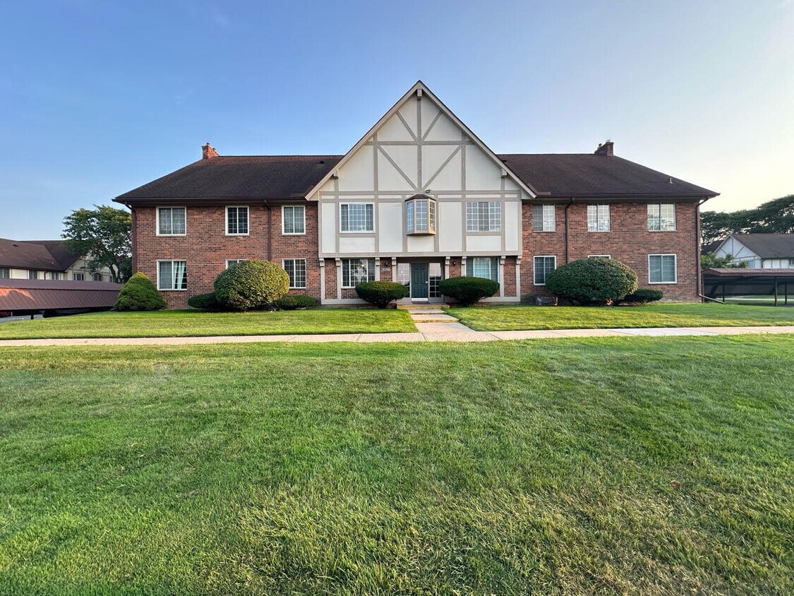 30268 Southfield Rd Unit 230, Southfield, MI 48076 - Condo for Rent in ...