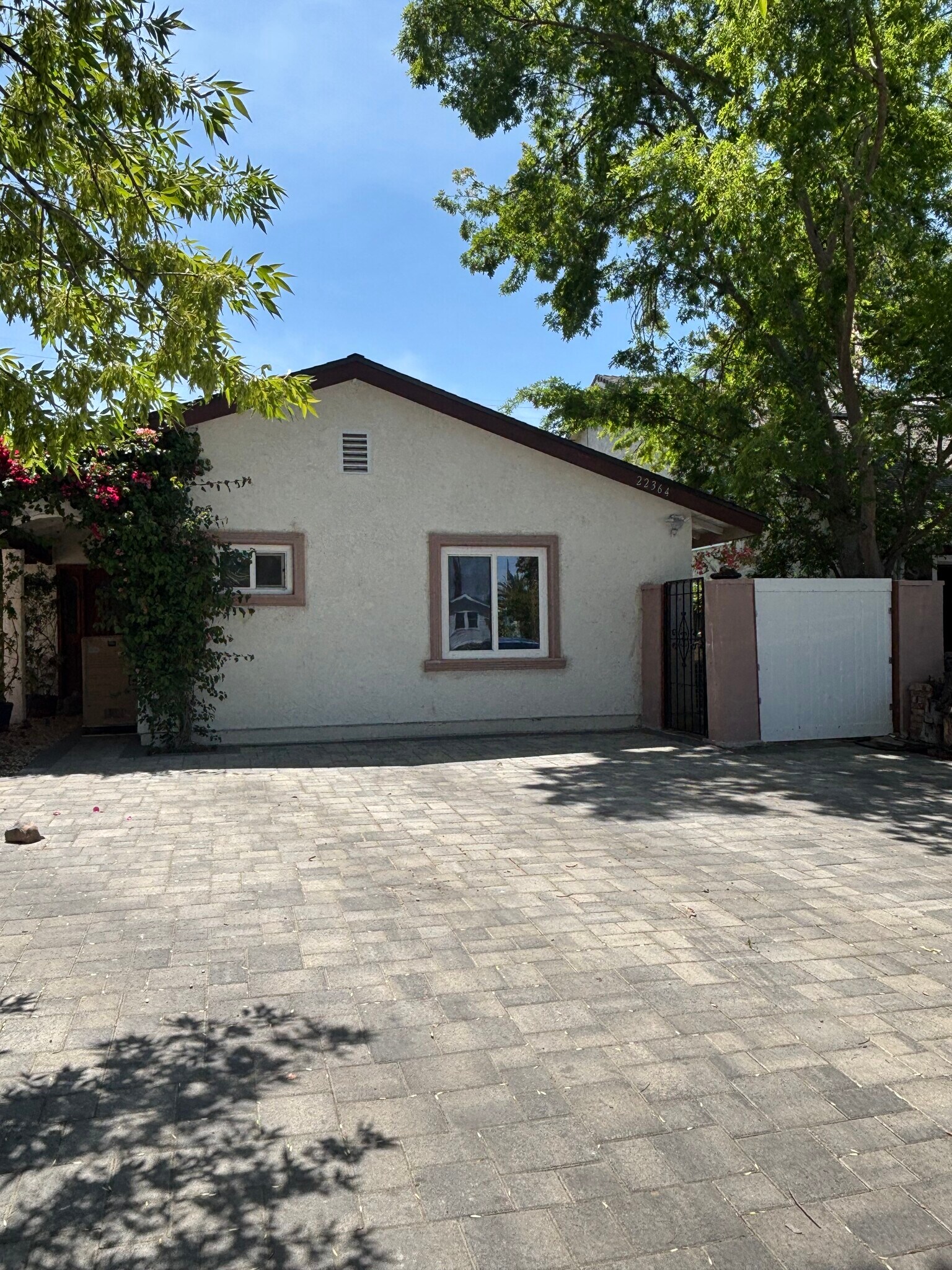 22360 Welby Way, Woodland Hills, CA 91303 - House Rental in Woodland ...