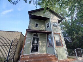 Slag Valley Apartments for Rent - Chicago, IL - 1 Rentals | Apartments.com