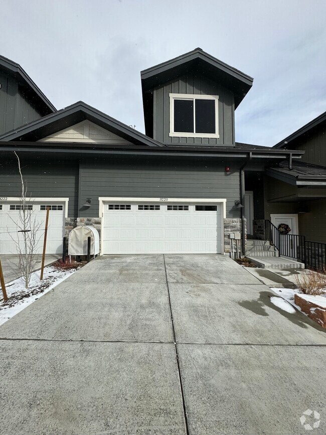 Pinebrook Pointe Condominiums Apartments for Rent with Hardwood Floors ...