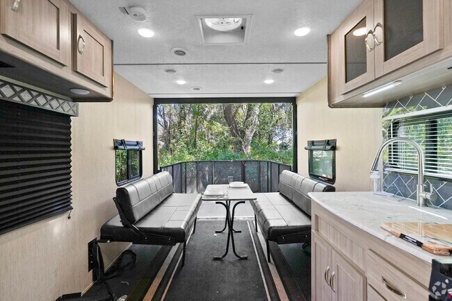 Orlando Reeves Court Terrace Short Term Apartments for Rent - Orlando ...