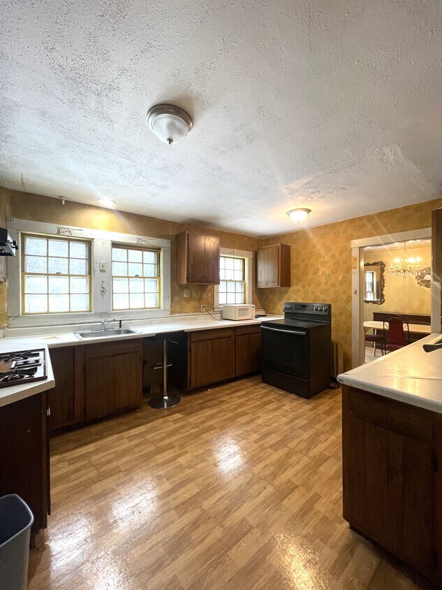 107 Dunster Rd Unit 1, Boston, MA 02130 - 107 Dunster Rd Boston, MA ...