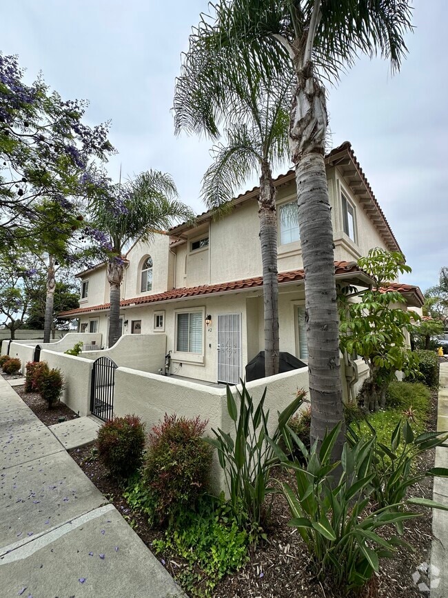 Mission Point Apartments for Rent with Utilities Included - Oceanside ...