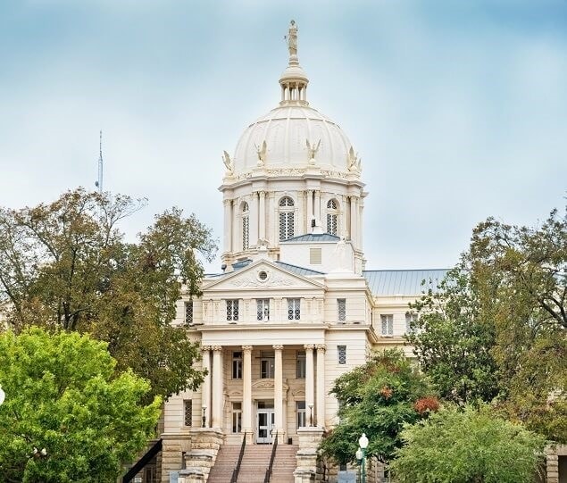 Moving to Waco TX? Learn about renting in Waco | Apartments.com