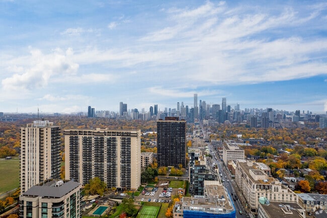 The Summerhill Apartments Apartments - 7 Jackes Ave Toronto, ON ...