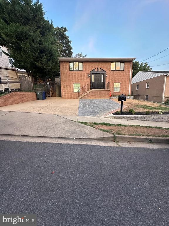 2023 S Lowell St, Arlington, VA 22204 - House Rental in Arlington, VA ...