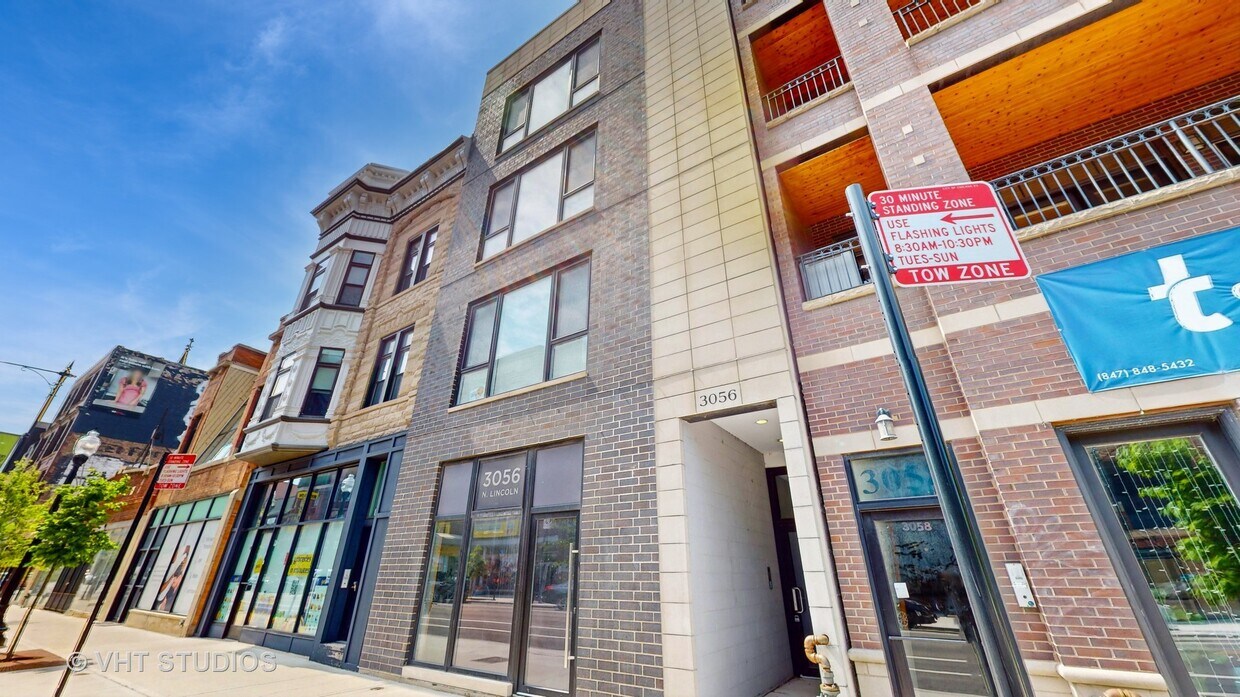 3056 N Lincoln Ave, Chicago, IL 60657 - House Rental in Chicago, IL ...