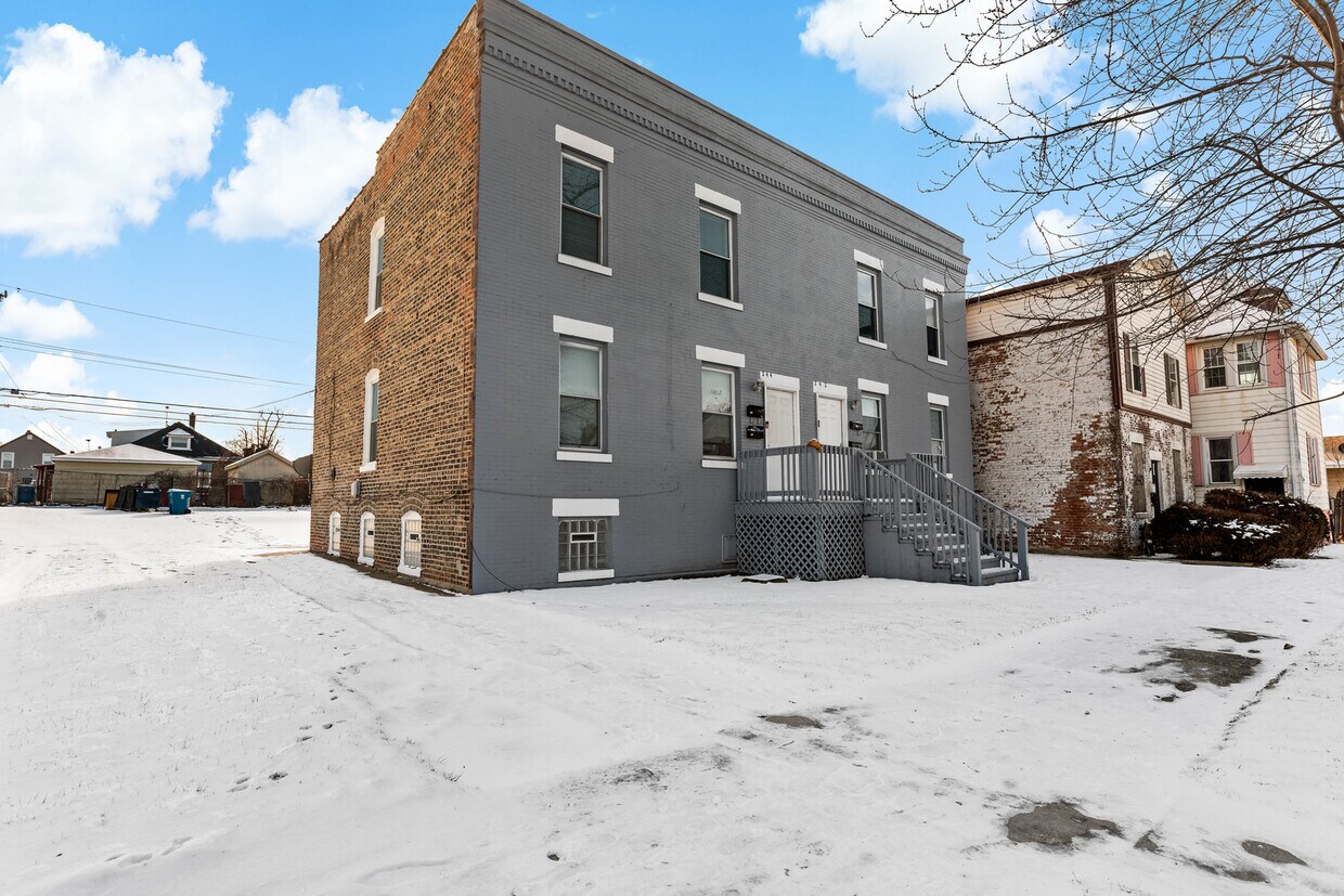 242 22nd St, Chicago Heights, IL 60411 - House Rental in Chicago ...