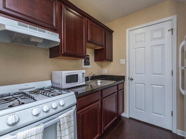 248 Trestle Tree Unit C, San Marcos, TX 78666 - Condo for Rent in San ...