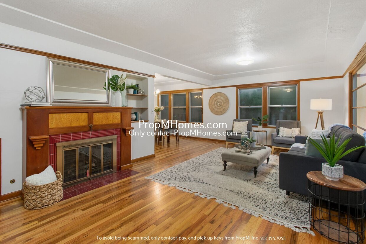 14160 SE Mill St, Portland, OR 97233 - House Rental in Portland, OR ...