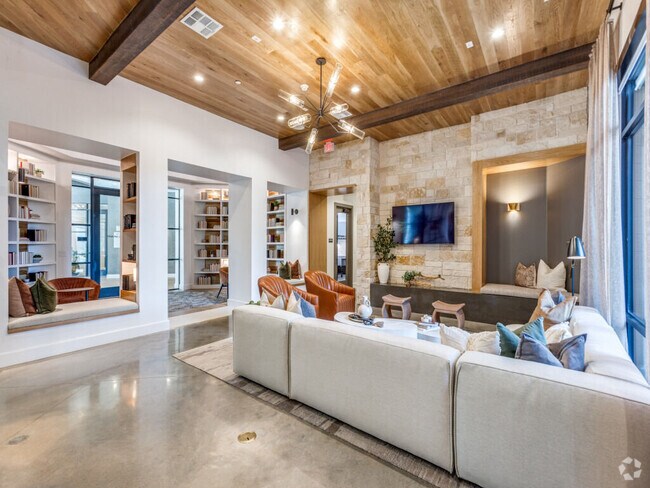 Govalle Apartments for Rent with a Swimming Pool - Austin, TX - 701 ...