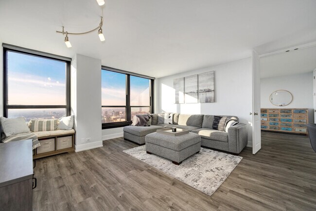 1030 N State St Unit 44A, Chicago, IL 60610 - Condo for Rent in Chicago ...