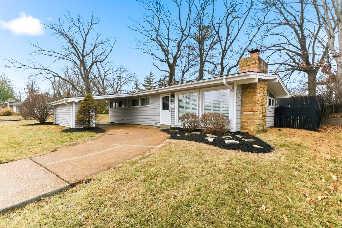 1001 Coffey Ct, St. Louis, MO 63126 - House Rental in St. Louis, MO | Apartments.com