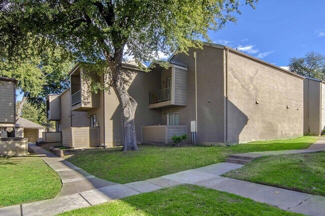 Estrella Apartment Homes - Apartments in Dallas, TX | Apartments.com