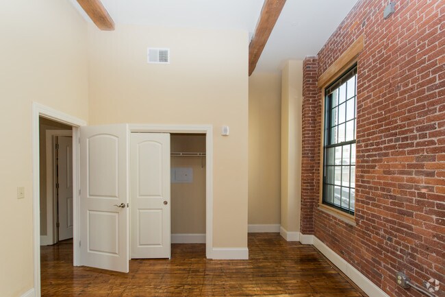 Junction Shop Lofts Rentals - Worcester, MA | Apartments.com