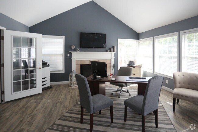 Hunters Ridge STL - 5625 Hunters Valley Ct St. Louis, MO | Apartments.com