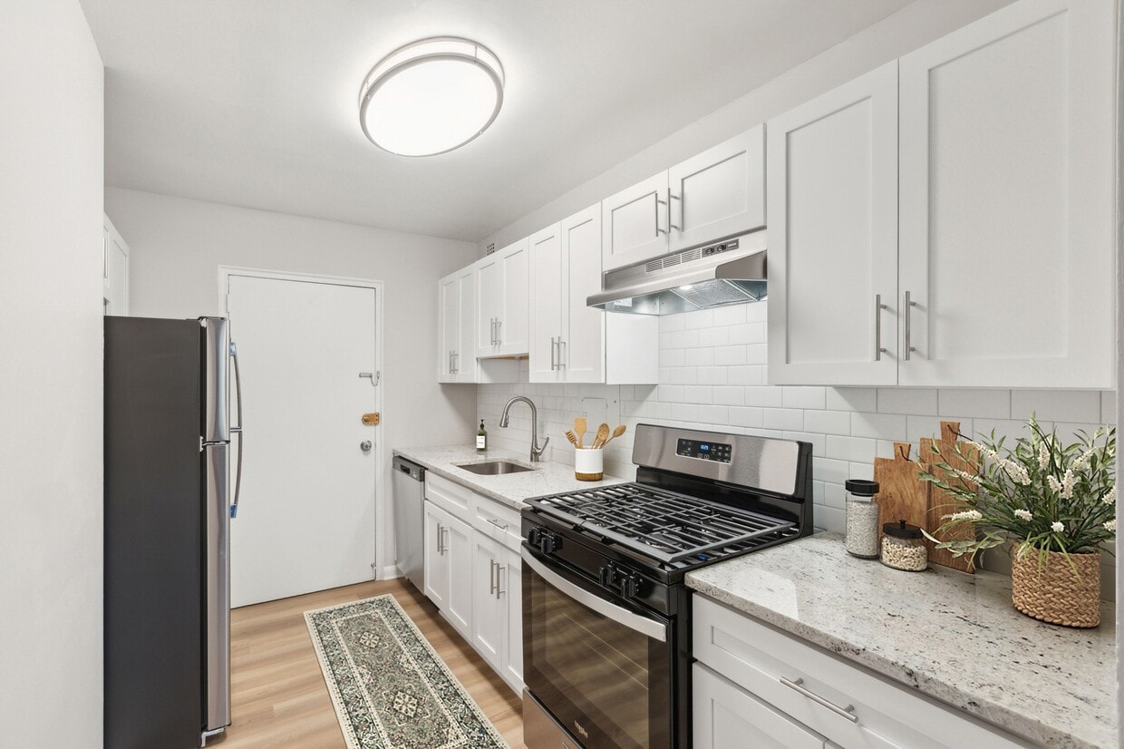 The Jefferson, an Eagle Rock Community - 6166 Leesburg Pike Falls ...