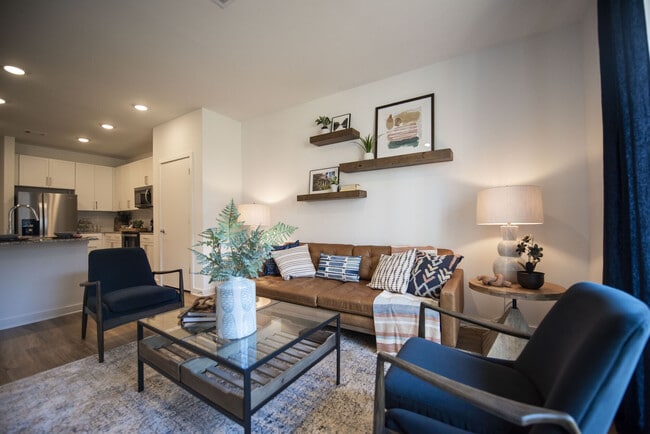 Richmond Row - Apartments at 2950 Richmond Row Dr Suwanee, GA ...