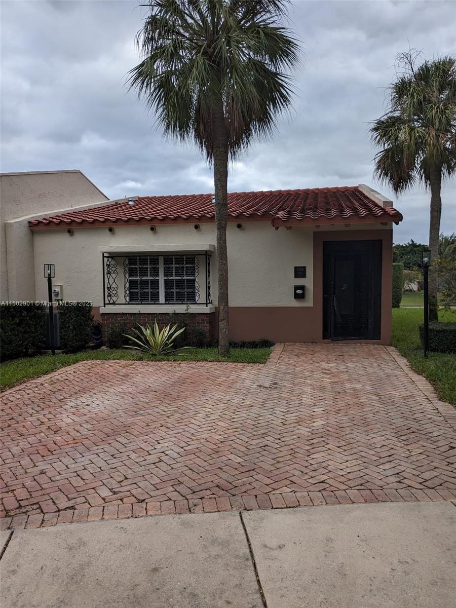 7130 Laurel Ln, Miami Lakes, FL 33014 - Townhome Rentals in Miami Lakes ...
