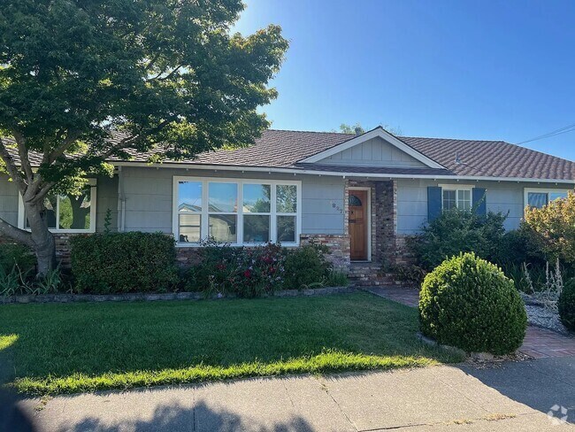 Walnut Grove Estates Student Apartments for Rent - Santa Rosa, CA - 1 ...