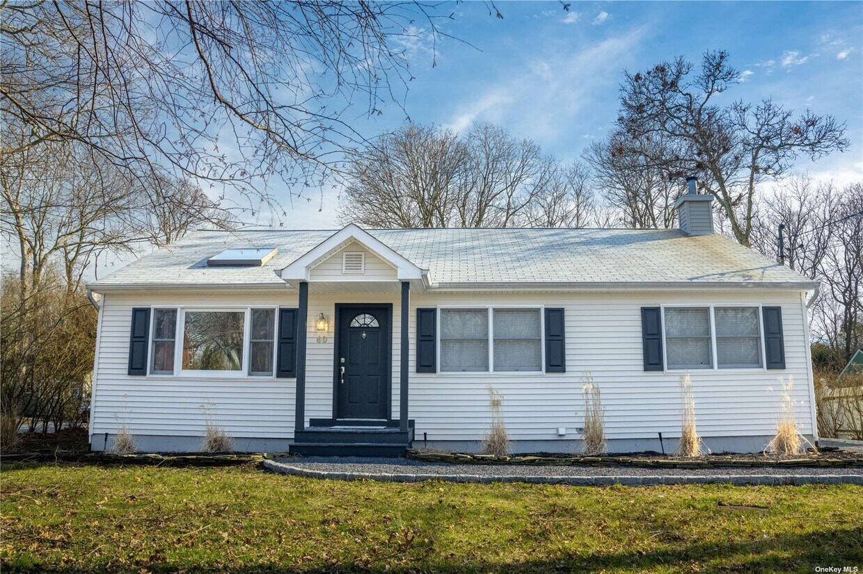 40 Kyle Rd, Hampton Bays, Ny 11946 - House Rental In Hampton Bays, Ny