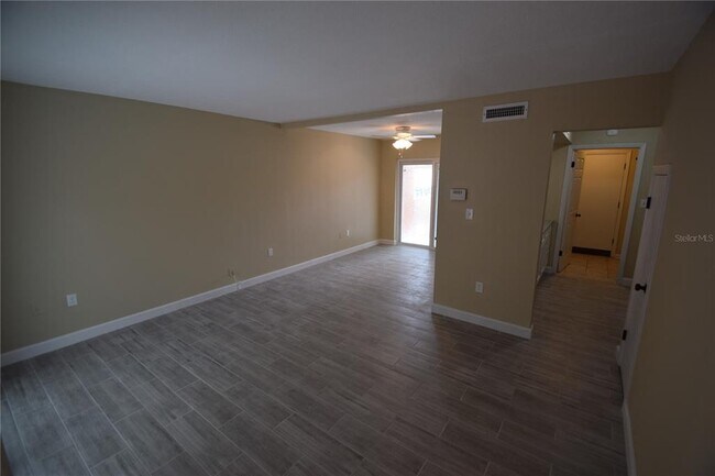 947 Castle Way, Lakeland, FL 33803 - Townhome Rentals in Lakeland FL ...