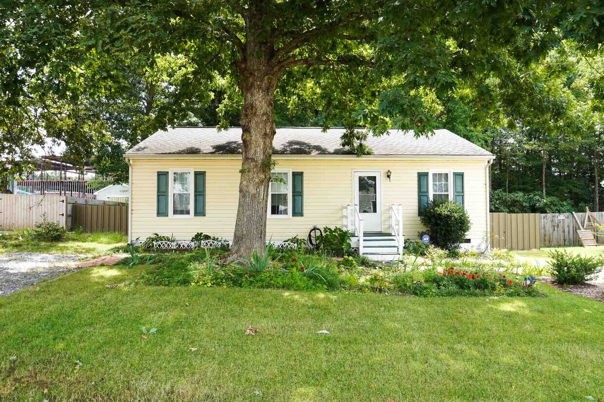 8001 Clovertree Ct, Richmond, VA 23235 - House Rental in Richmond, VA ...