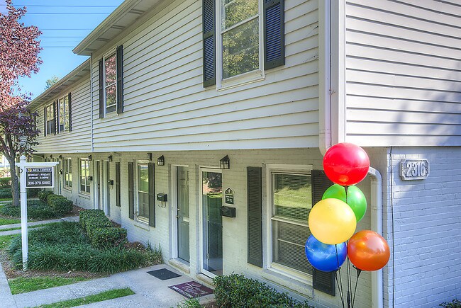 Lexington Commons Apartments - Greensboro, NC | Apartments.com