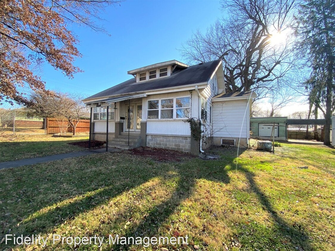 1374 E Commercial St, Springfield, MO 65803 - House Rental in ...