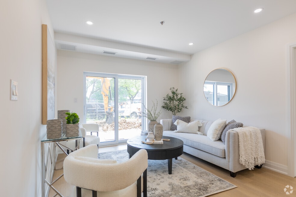 374 Campbell Ave Unit 4, Windsor, ON N9B 2H3 - Apartment for Rent in ...