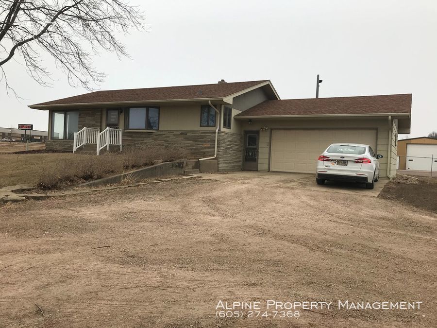 25773 472nd Ave, Renner, SD 57055 - House Rental in Renner, SD ...