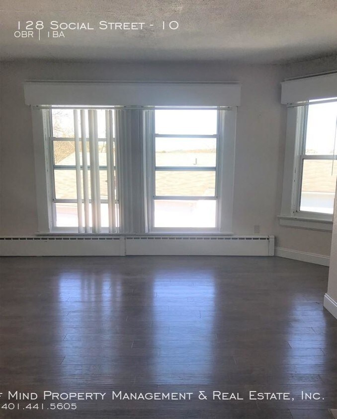 128 Social St, Woonsocket, RI 02895 - Room for Rent in Woonsocket, RI ...