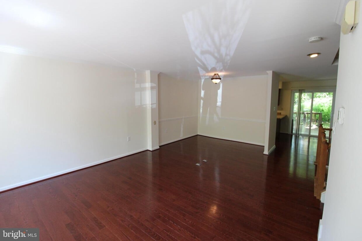 11996 Sentinel Point Ct, Reston, VA 20191 - Townhome Rentals in Reston ...