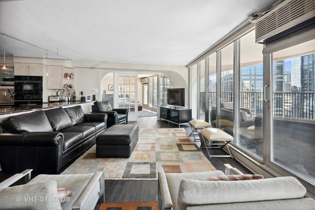 3006 N State St, Chicago, IL 60654 - Condo for Rent in Chicago, IL ...