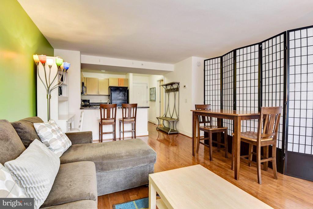 800 4th St NW Unit S105, Washington, DC 20001 - Room for Rent in ...