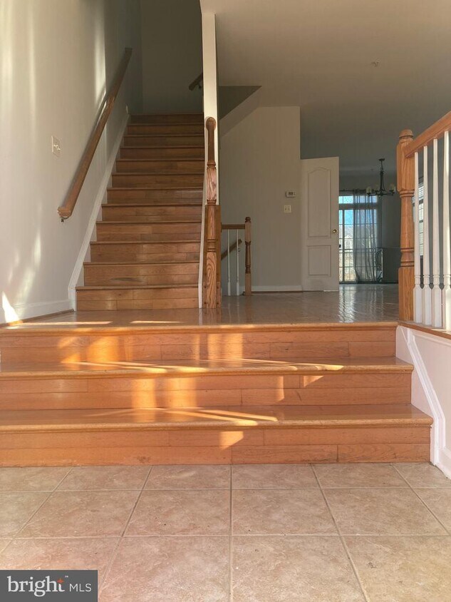 13113 Sutler Square Terrace, Clarksburg, MD 20871 - Townhome Rentals in ...