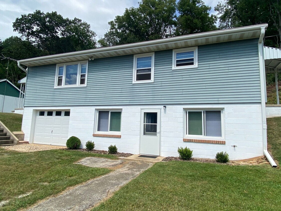 3228 Sticks Rd, Glen Rock, PA 17327 - House Rental in Glen Rock, PA ...