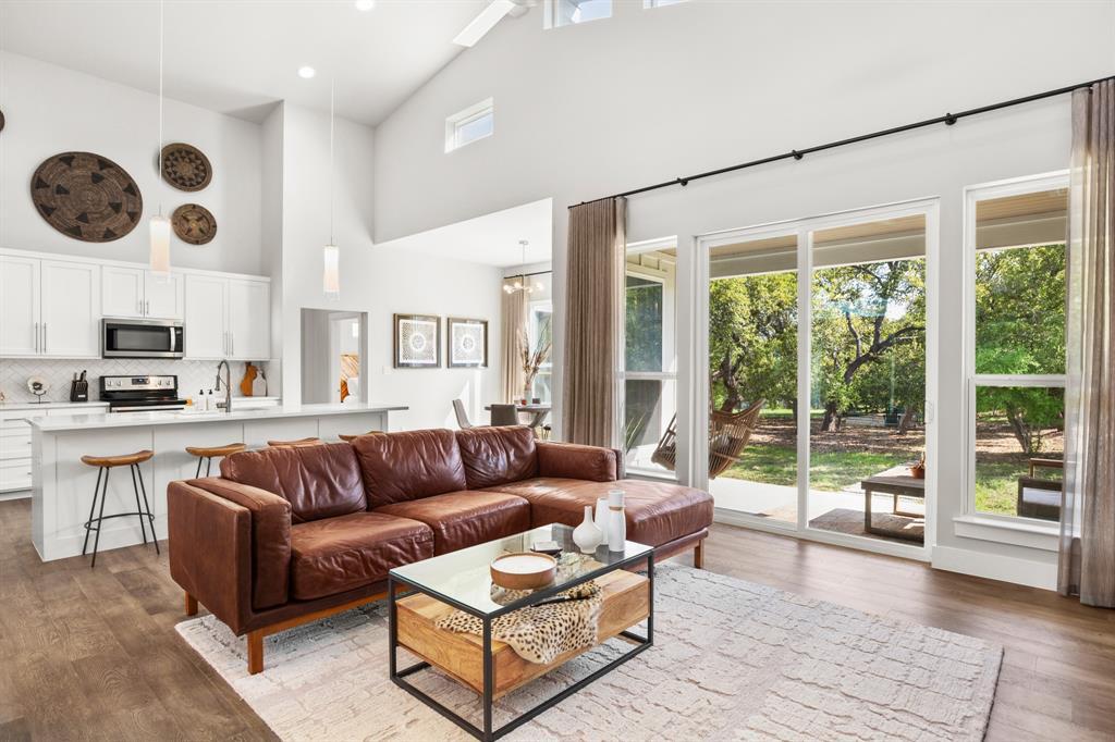 307 Bedford Dr, Spicewood, TX 78669 - House Rental in Spicewood, TX ...