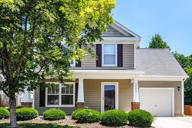 Apartments for Rent with a Swimming Pool in Neuse Crossing, Raleigh ...