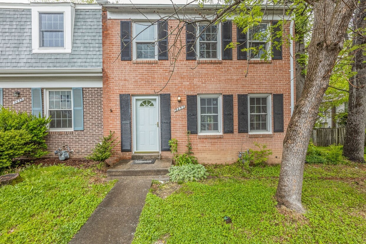 5457 Lighthouse Ln, Burke, VA 22015 - House Rental in Burke, VA ...