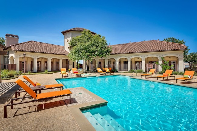 Mira Vista Apartments San Antonio