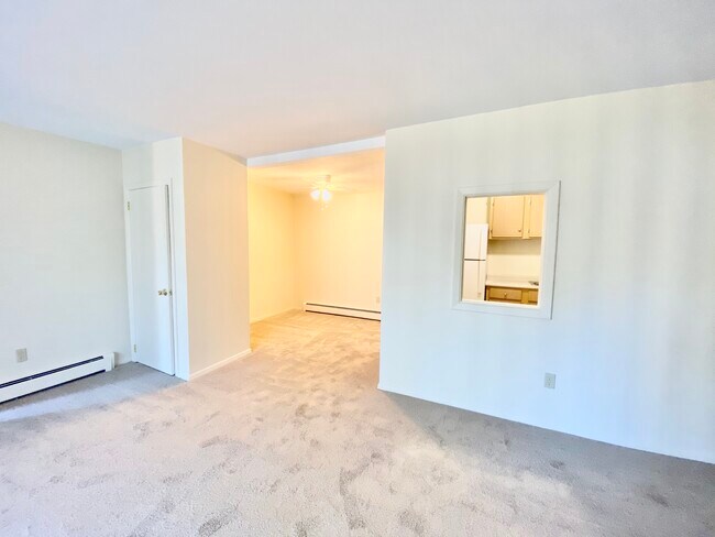 Parkway Apartments - Riverside, RI | Apartments.com