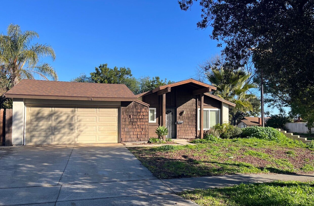 901 W Crestview St, Corona, CA 92882 - House Rental in Corona, CA ...