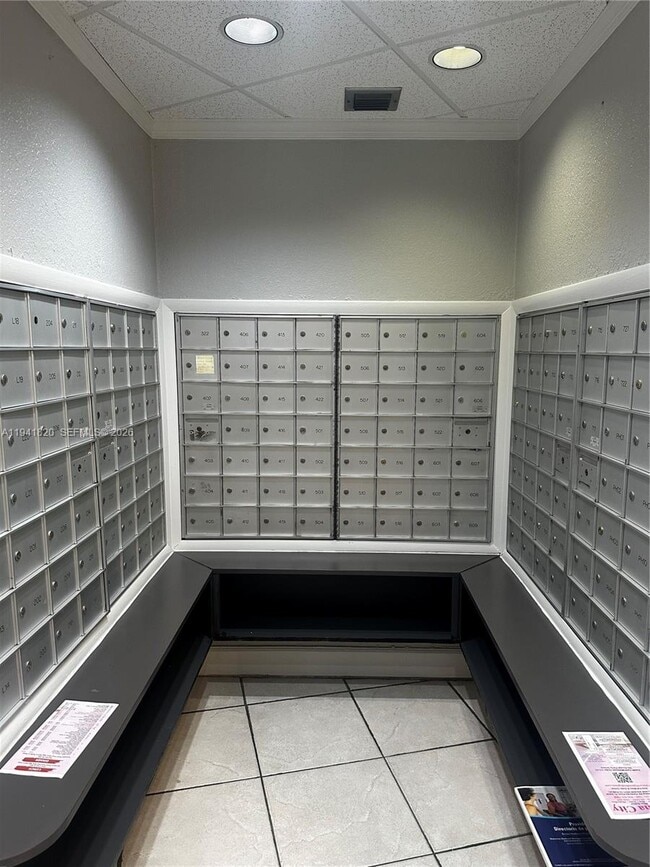 1000 St Charles Pl Unit 413, Pembroke Pines, FL 33026 - Room for Rent in Pembroke Pines, FL ...