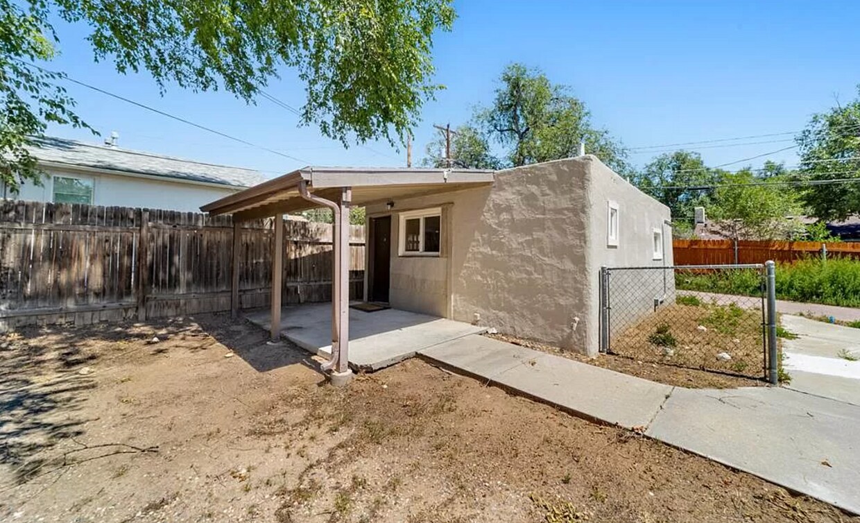 1015 Iowa Ave Unit 4, Colorado Springs, CO 80909 - 1015 Iowa Ave ...