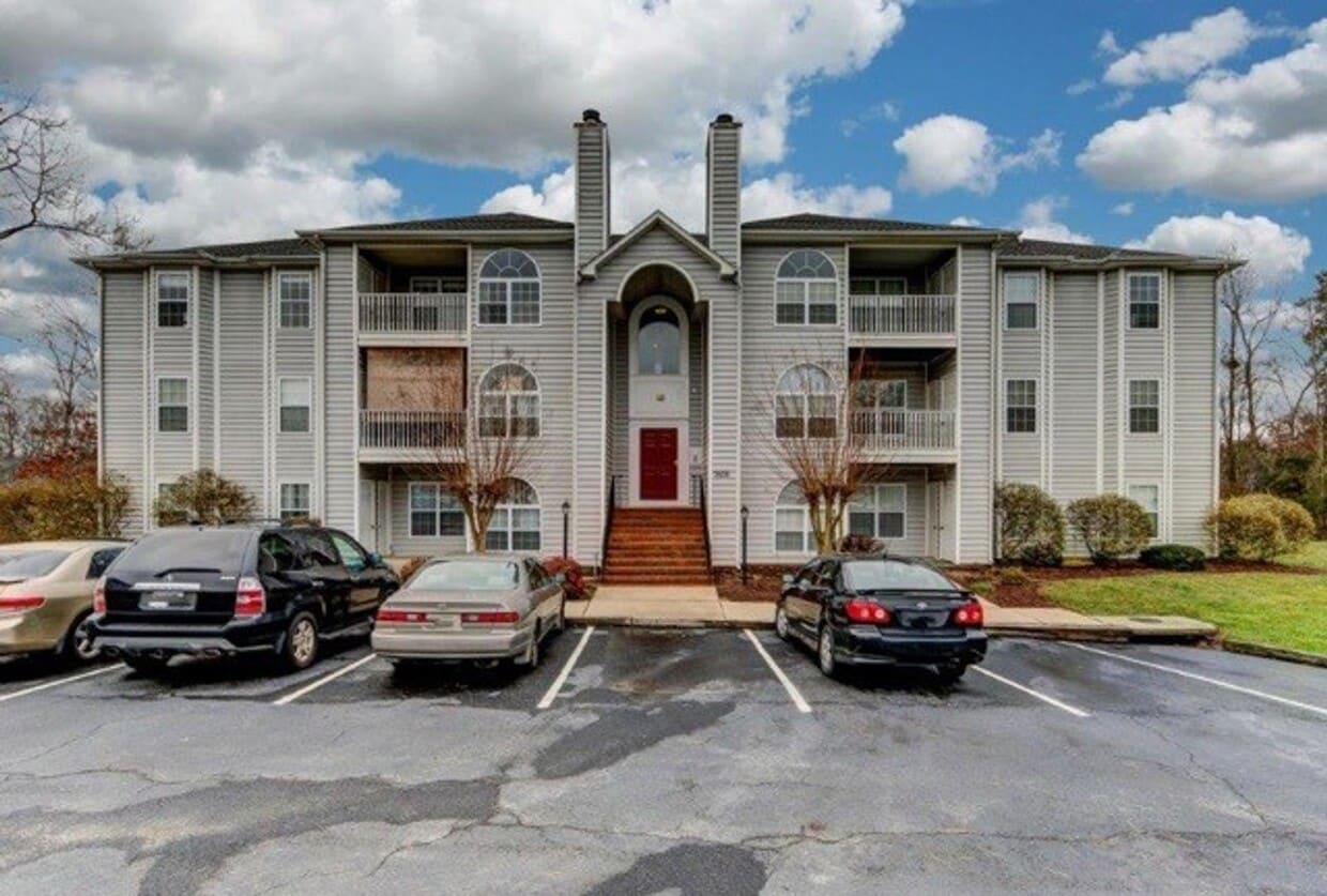 3733 3A Morris Farm Dr, Greensboro, NC 27409 - Condo for Rent in ...